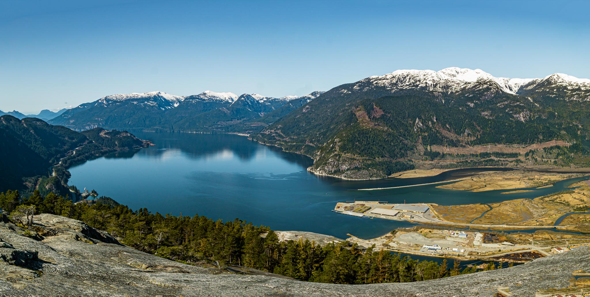 بهترین مسیرهای پیاده‌روی کانادا: Stawamus Chief Trail | پیکوبینو